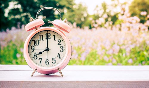 5 Senior Activity Ideas to Celebrate Daylight Savings Time - S&S Blog