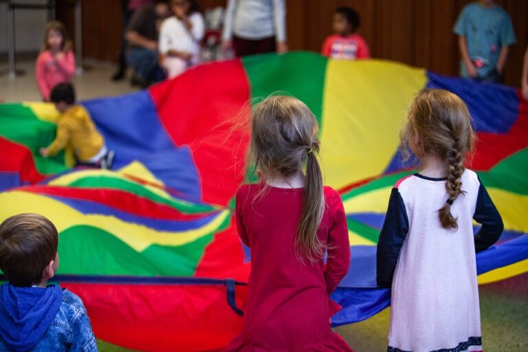 Parachute Games for Kids - PE and Camp Activities - S&S Blog